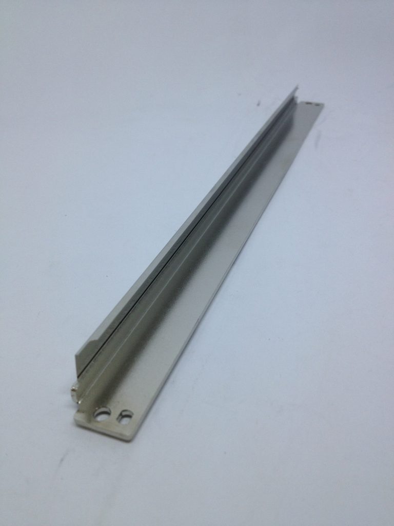 Lâmina Doctor Blade Comp p/ uso em Lexmark E320 E322 X340MFP X342N E220 E321 E323 E323N E120 ...